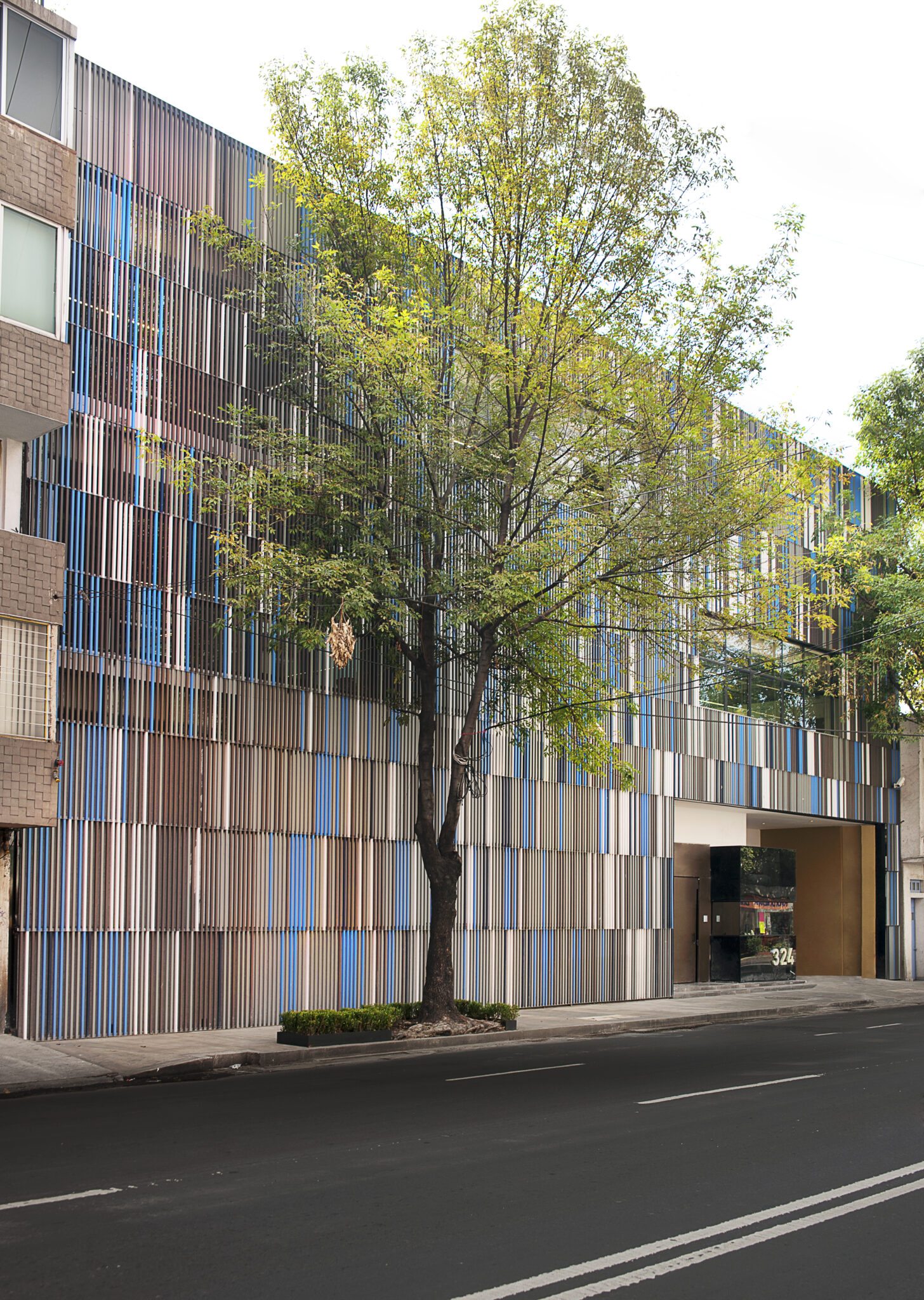 Edificio Medellín • Hunter Douglas Architectural
